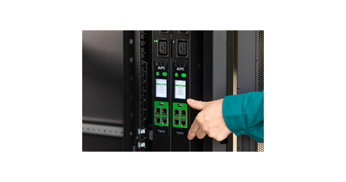 APC Easy PDU Metered 1U 16A 230V Zwart, 8x C13, EPDU2016M