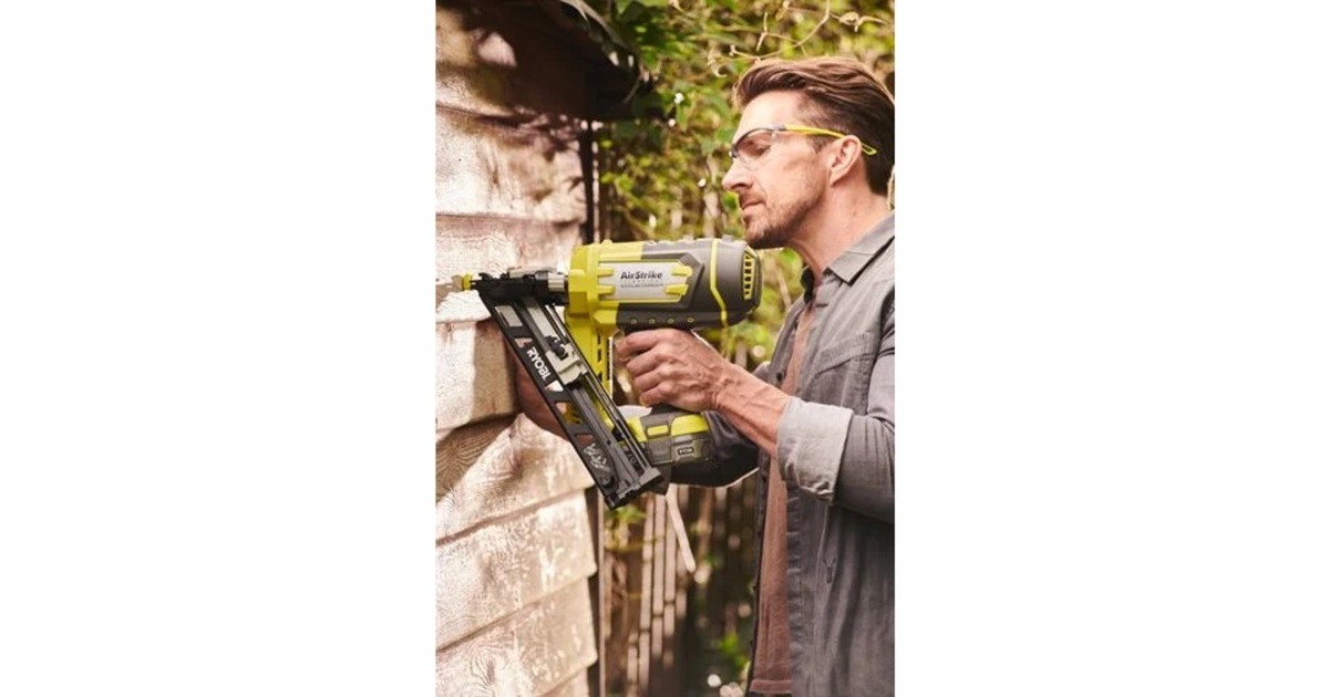Ryobi ONE+ 18V Accu 15G Tacker R15GN18-0 spijkerpistool Groen/zwart ...